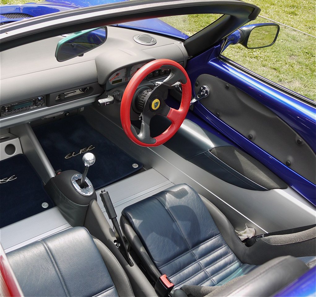 Lotus Elise technical specifications and fuel economy